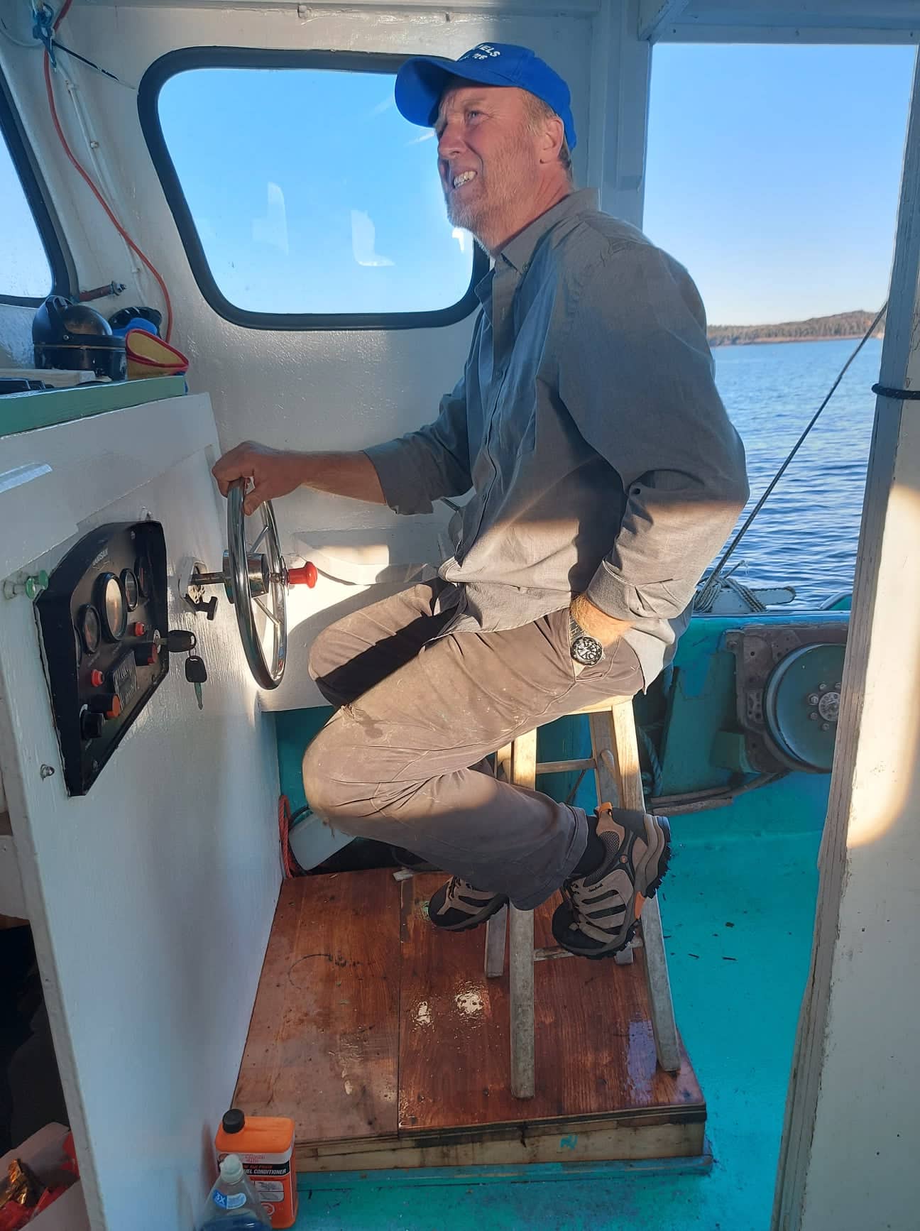 About Us - Full-Tide Ocean Safaris